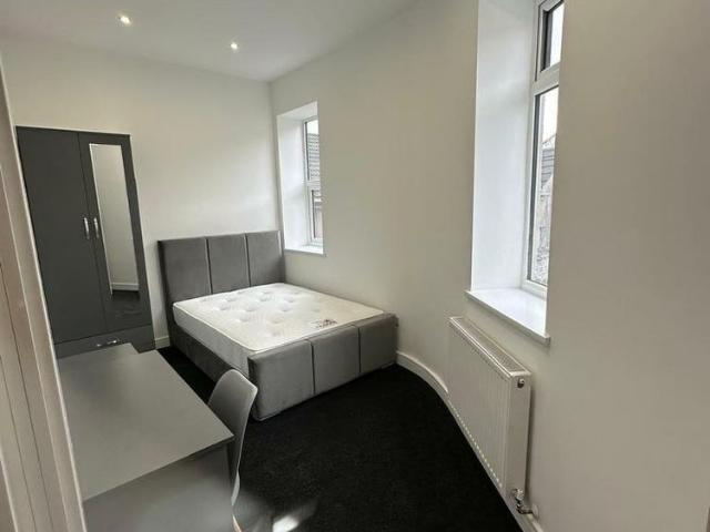 3 bedroom apartment to rent