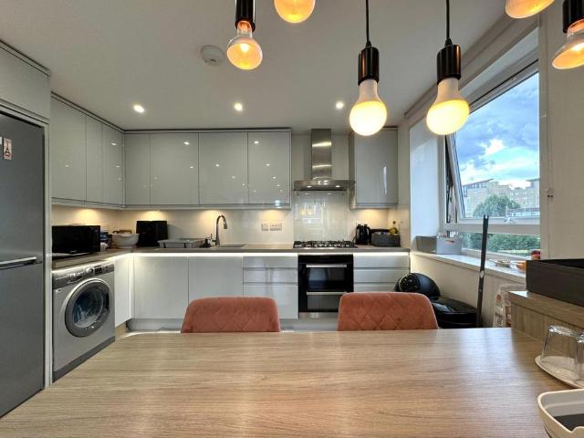 3 bedroom apartment to rent