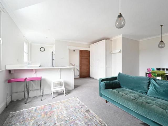 3 bedroom apartment to rent