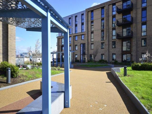3 bedroom apartment to rent