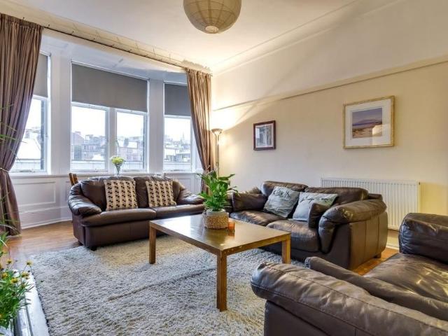 3 bedroom apartment to rent