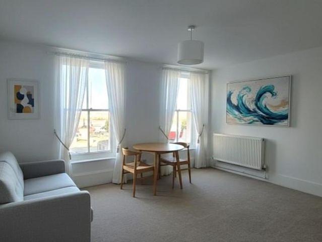 3 bedroom apartment to rent