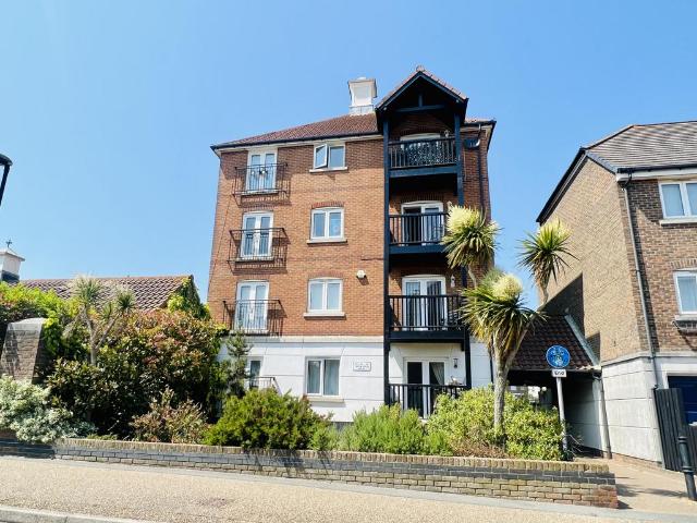 3 bedroom apartment to rent