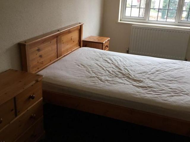 3 bedroom apartment to rent