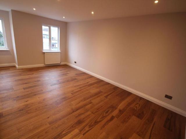 3 bedroom apartment to rent