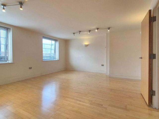 3 bedroom apartment to rent