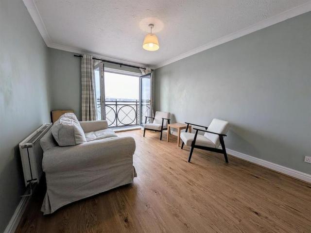 3 bedroom apartment to rent