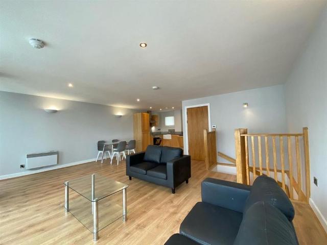 3 bedroom apartment to rent