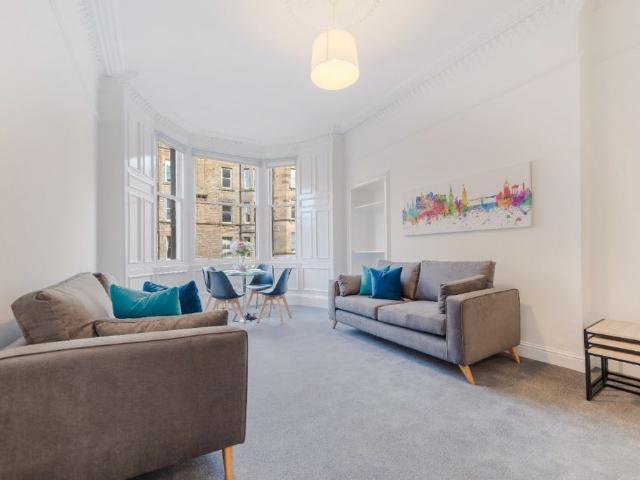 3 bedroom apartment to rent