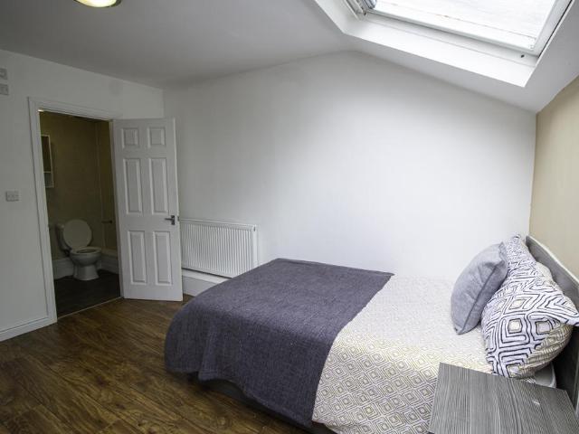 3 bedroom apartment to rent