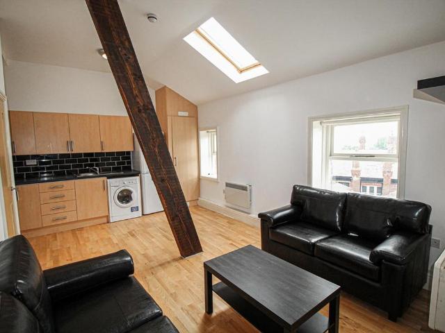 3 bedroom apartment to rent