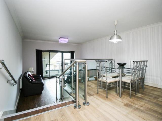 3 bedroom apartment to rent
