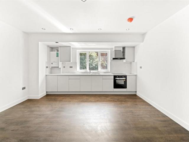3 bedroom apartment to rent