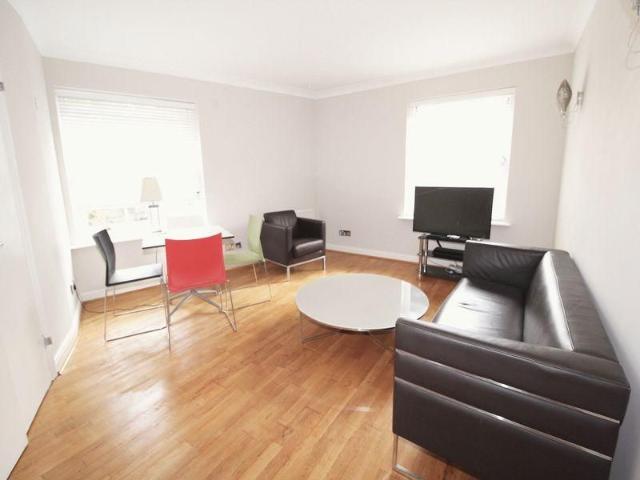 3 bedroom apartment to rent
