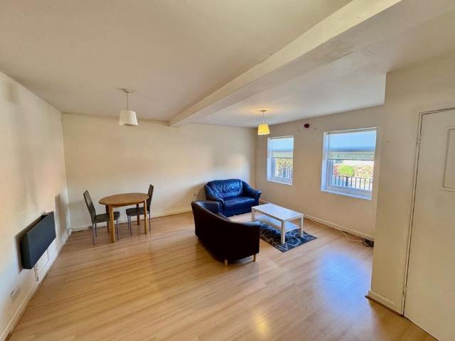 3 bedroom apartment to rent