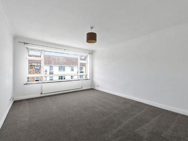 3 bedroom apartment to rent