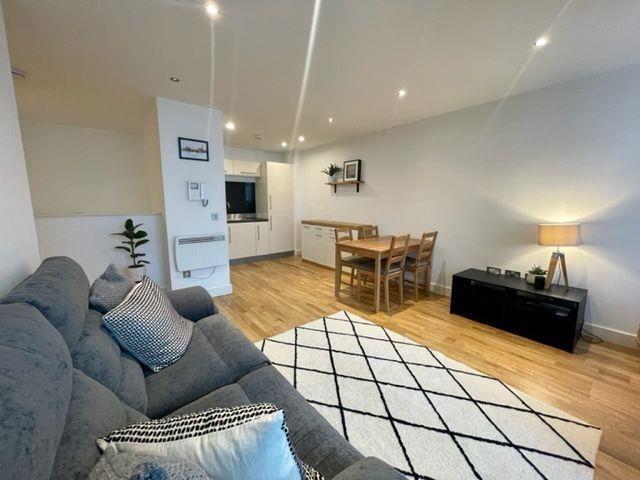 3 bedroom apartment to rent
