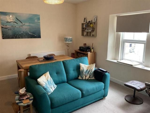 3 bedroom apartment to rent