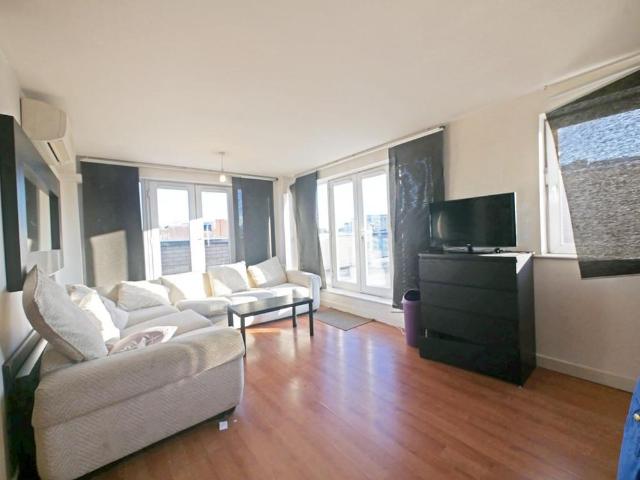 3 bedroom apartment to rent