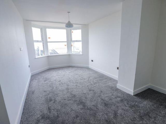 3 bedroom apartment to rent