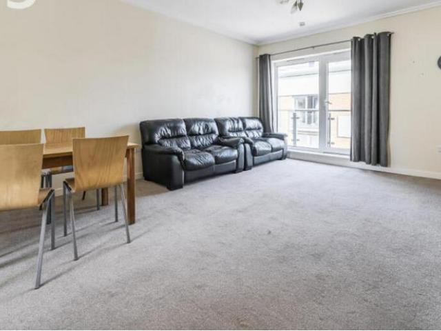 3 bedroom apartment to rent