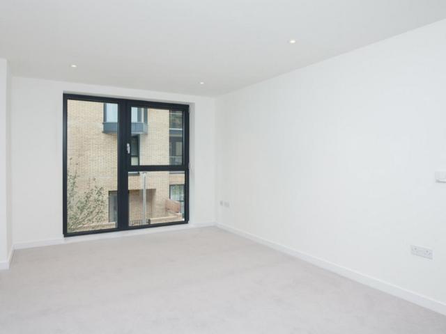 3 bedroom apartment to rent