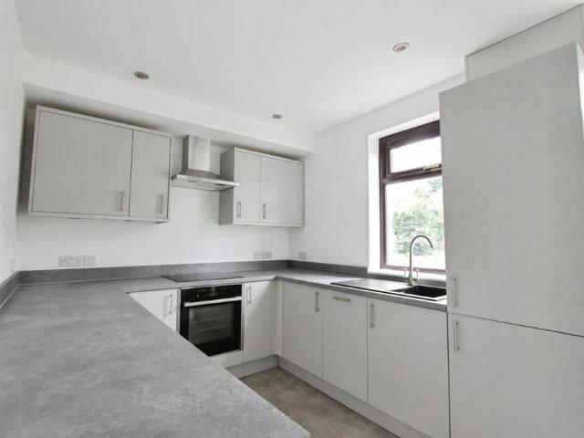 3 bedroom apartment to rent
