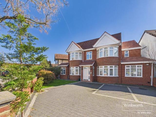 3 bedroom apartment to rent