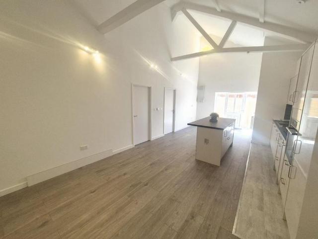 3 bedroom apartment to rent