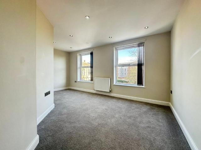 3 bedroom apartment to rent