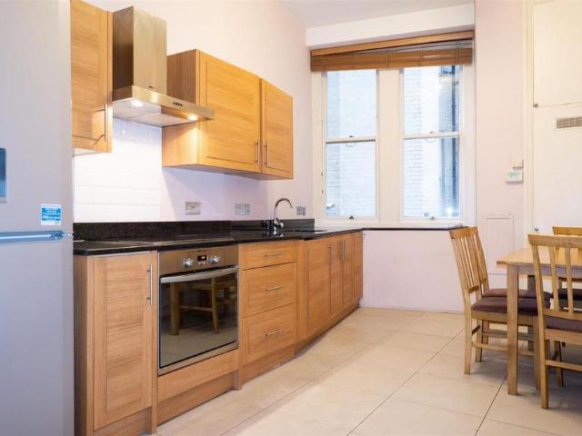 3 bedroom apartment to rent