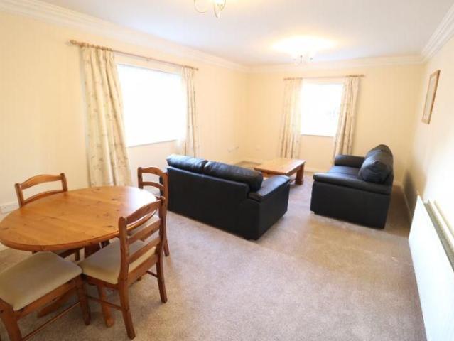 3 bedroom apartment to rent