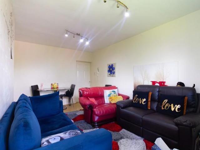 3 bedroom apartment to rent