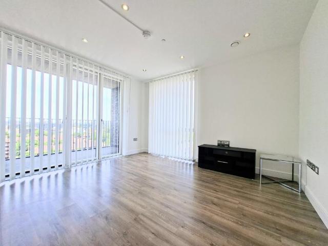 3 bedroom apartment to rent
