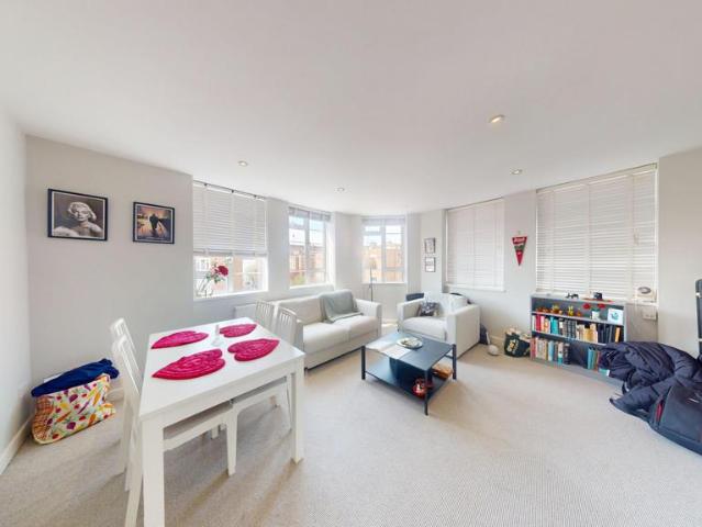 3 bedroom apartment to rent