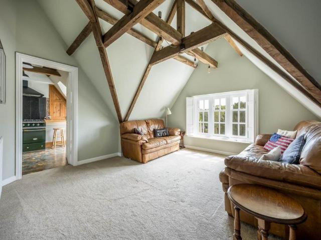 3 bedroom apartment to rent