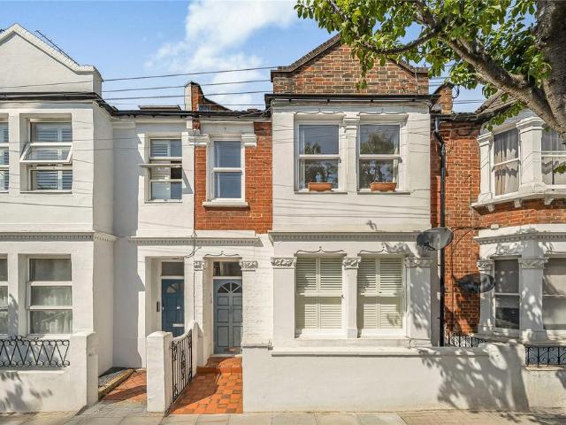 3 bedroom apartment to rent