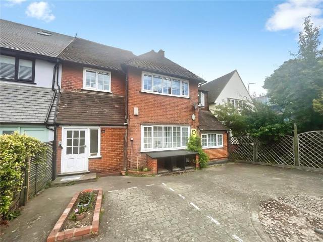 3 bedroom apartment to rent