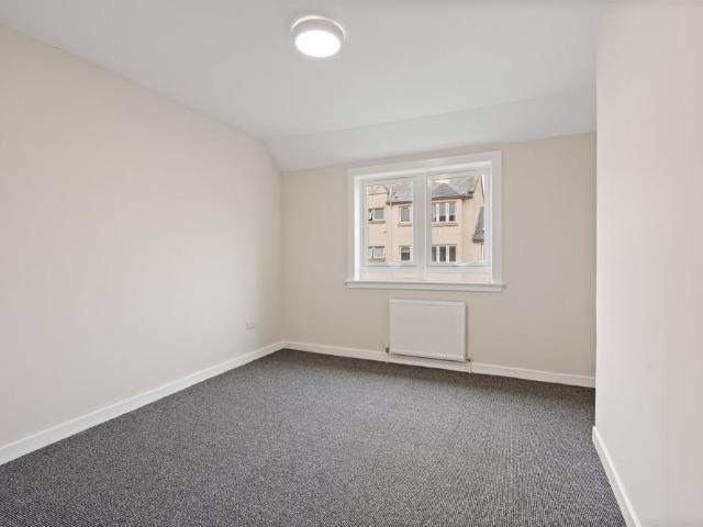 3 bedroom apartment to rent