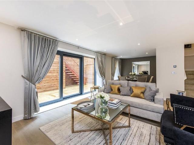 3 bedroom apartment to rent