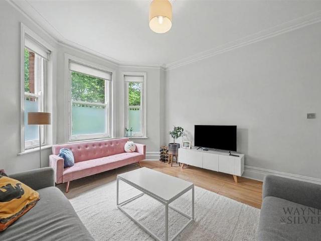 3 bedroom apartment to rent