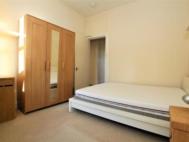 3 bedroom apartment to rent