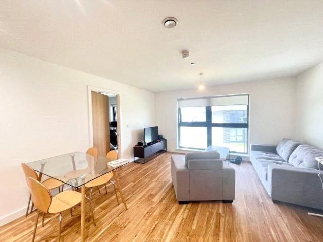 3 bedroom apartment to rent