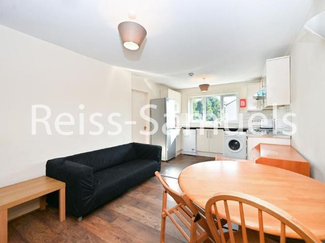 3 bedroom apartment to rent