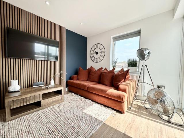 3 bedroom apartment to rent