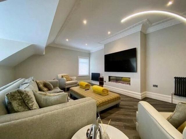 3 bedroom apartment to rent