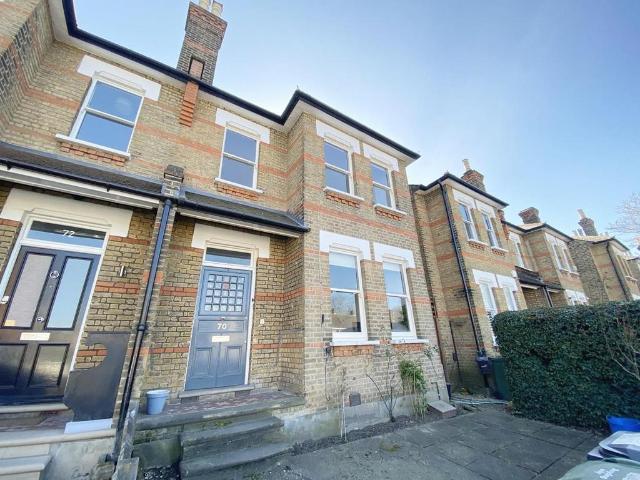3 bedroom apartment to rent
