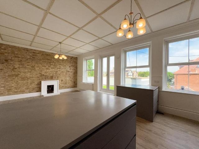 3 bedroom apartment to rent
