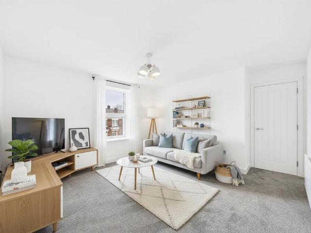 3 bedroom apartment to rent