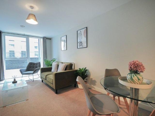 3 bedroom apartment to rent